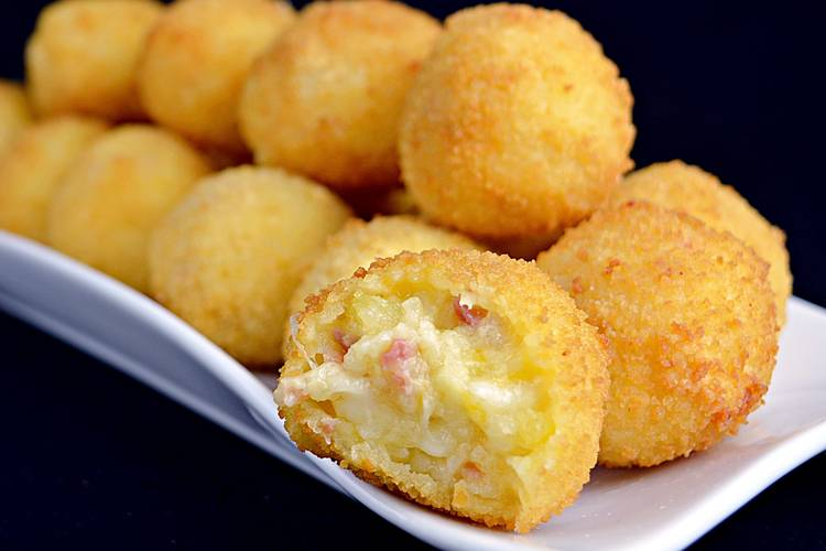 Retete de aperitive calde si reci ideale pentru o petrecere